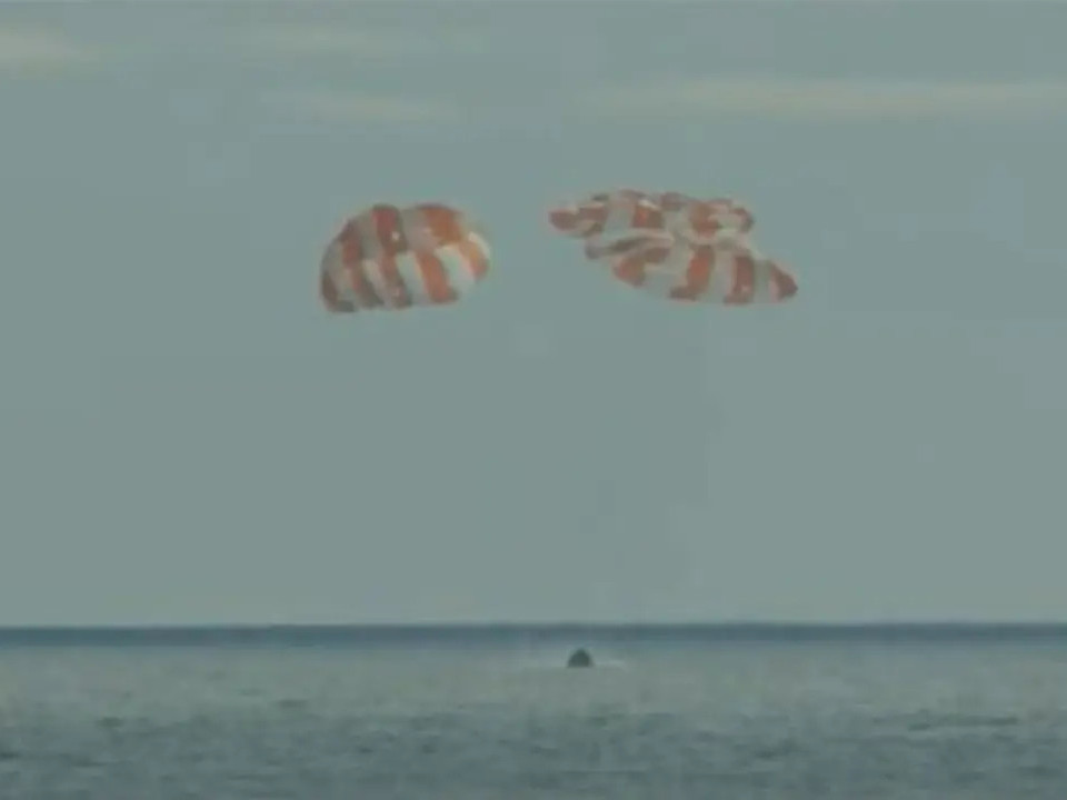 ВИДЕО Сар руу аялсан Nasa ын Артемис 1 хөлөг дэлхийд буцаж иржээ