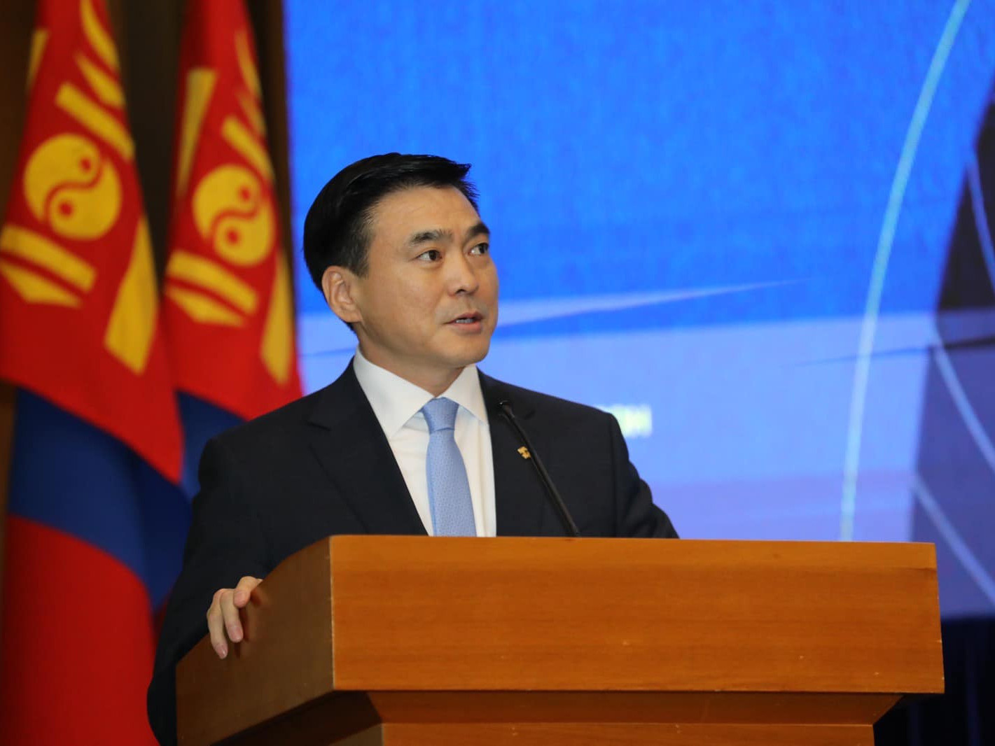 Ус цаг уур орчны хяналт шинжилгээний салбарын үндэсний зөвлөгөөн Төрийн ордонд эхэллээ Isee Mn