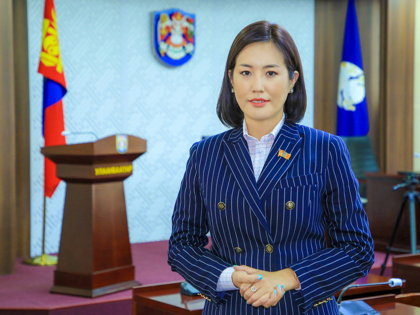 “Үндэсний цэцэрлэгт хүрээлэн” гийн ОНӨТҮГ ын дарга Ү Оюунзул ажлаа хүлээлгэн өгчээ Isee Mn