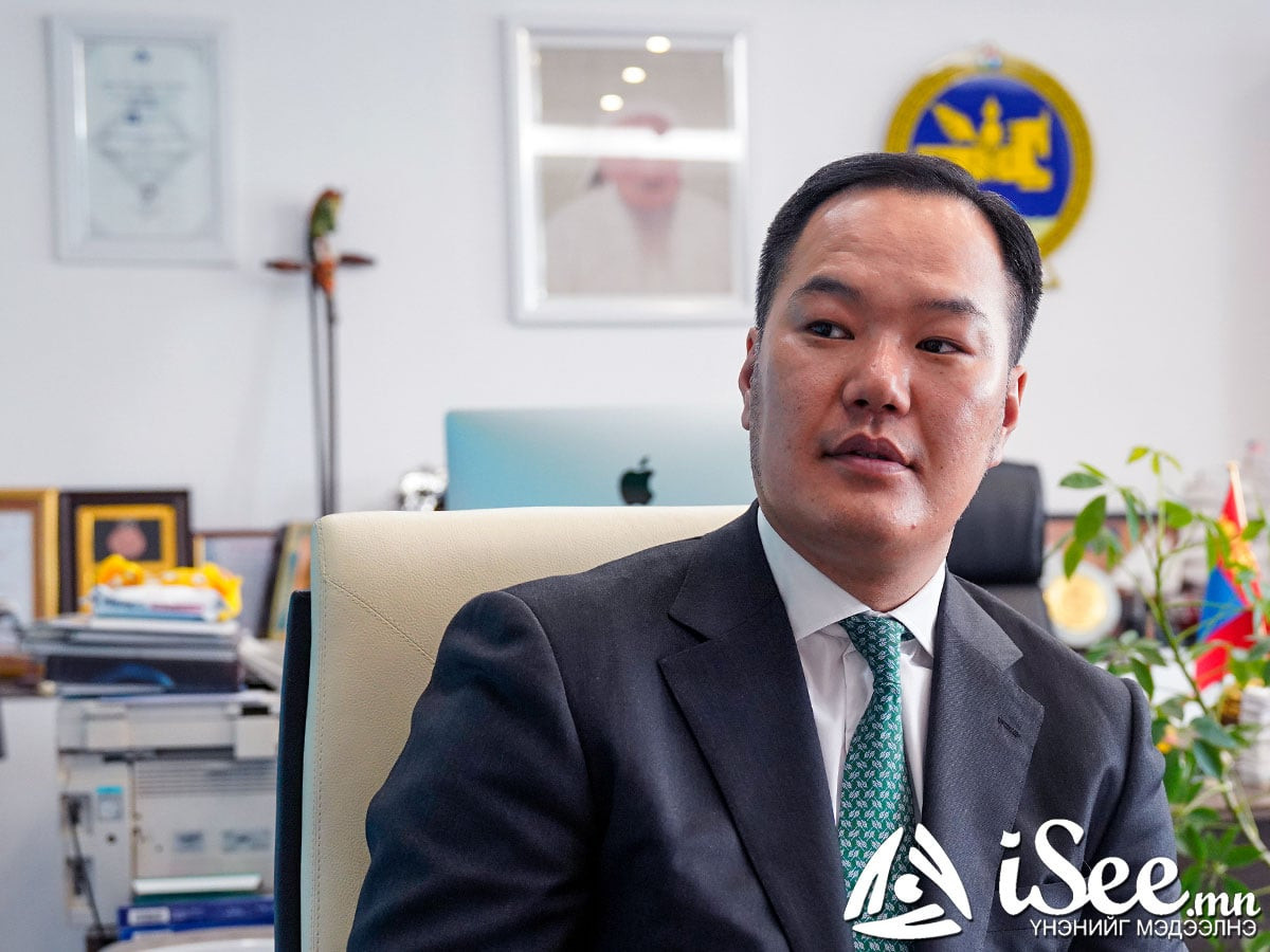 Б.Мөнхтамир: Нислэгийн үеэр гарсан техникийн саатлын үед шуурхай арга хэмжээ авсныг буруутган ...