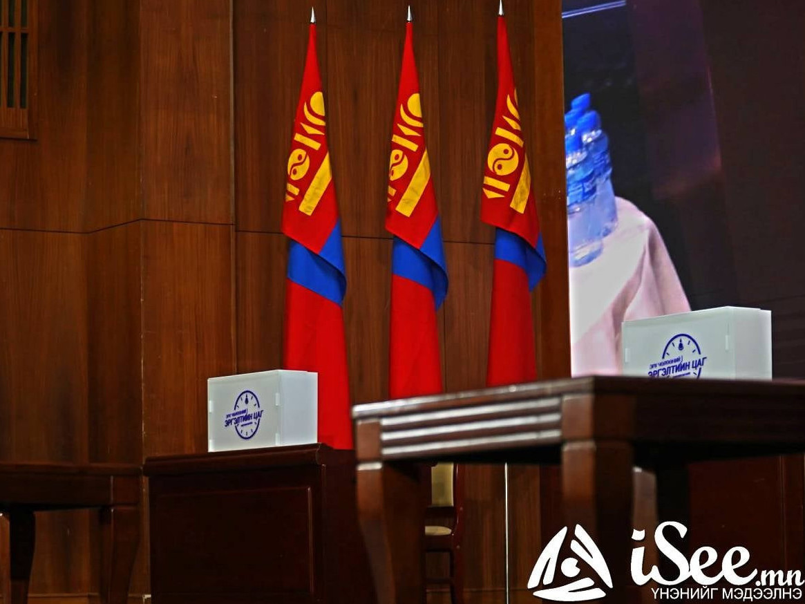 Эхний санал хураалтаар аль нэг нэр дэвшигч 50+1 хувийн санал авбал дахин санал хураалт ...