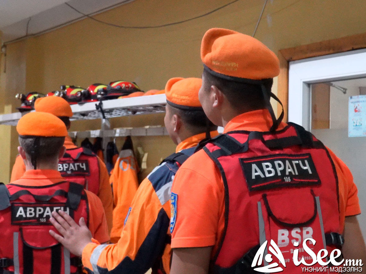 Онцгой байдлын байгууллагын алба хаагчийн онцгой нөхцөлийн нэмэгдлийг 40 хувь болголоо | iSee.mn