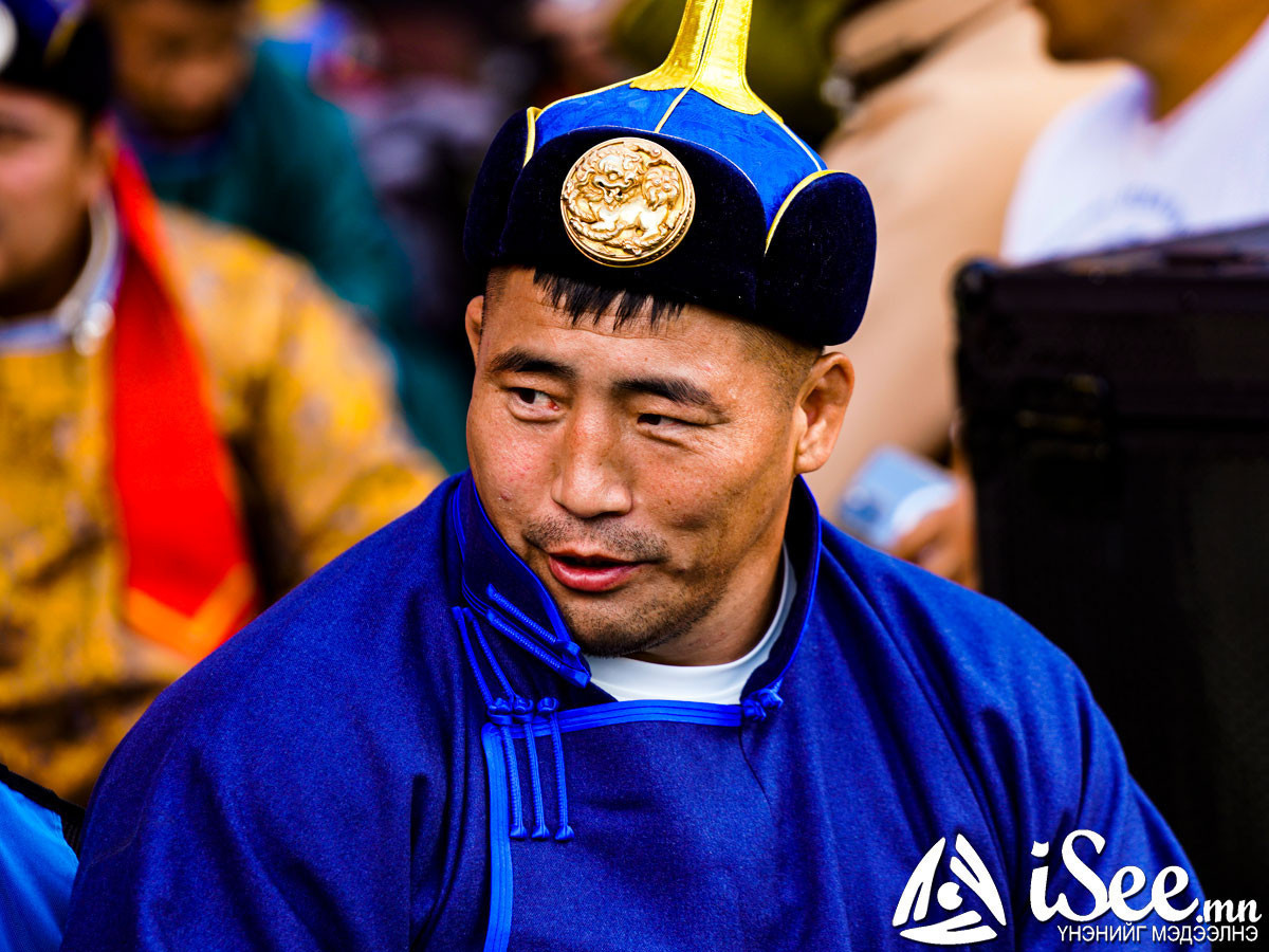 Улсын арслан Ц.Содномдорж эхнэрээ "Үхлийн муугаар үхүүлнэ" хэмээн заналхийлсэн байж болзошгүй ...