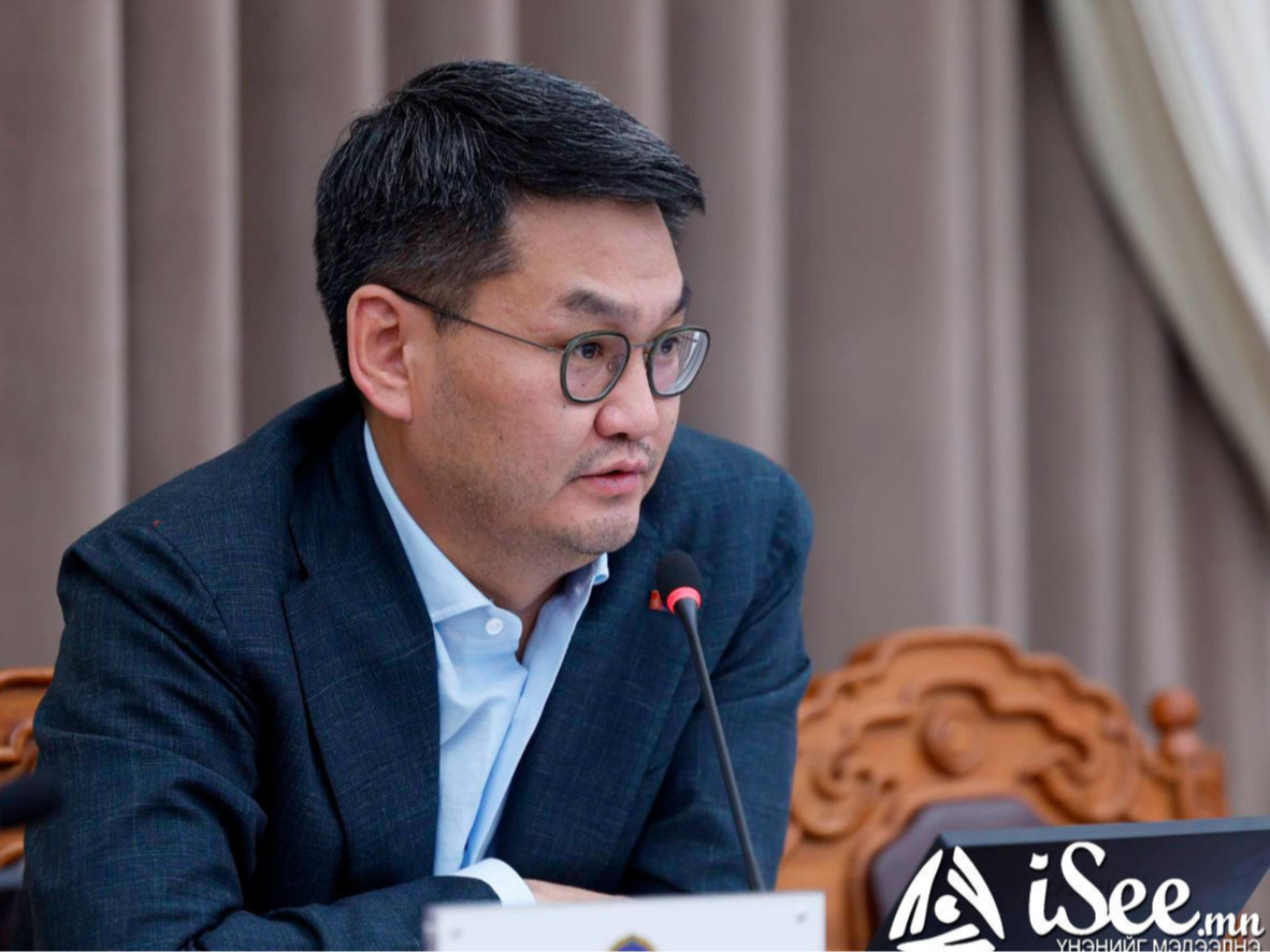Ө.Шижир: Улсын төсөв 44 дахин ихэссэн ч нэг ч салбарын асуудал шийдэгдээгүй хэвээр байна | iSee.mn