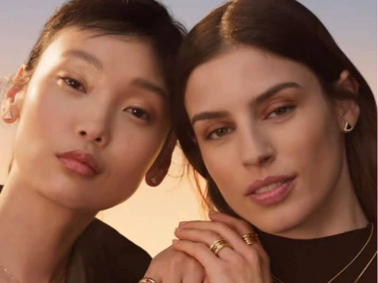 Модель О.Ариунзул дэлхийд алдартай “BVLGARI” брэндийн үнэт эдлэлийн сурталчилгаанд оролцжээ ...