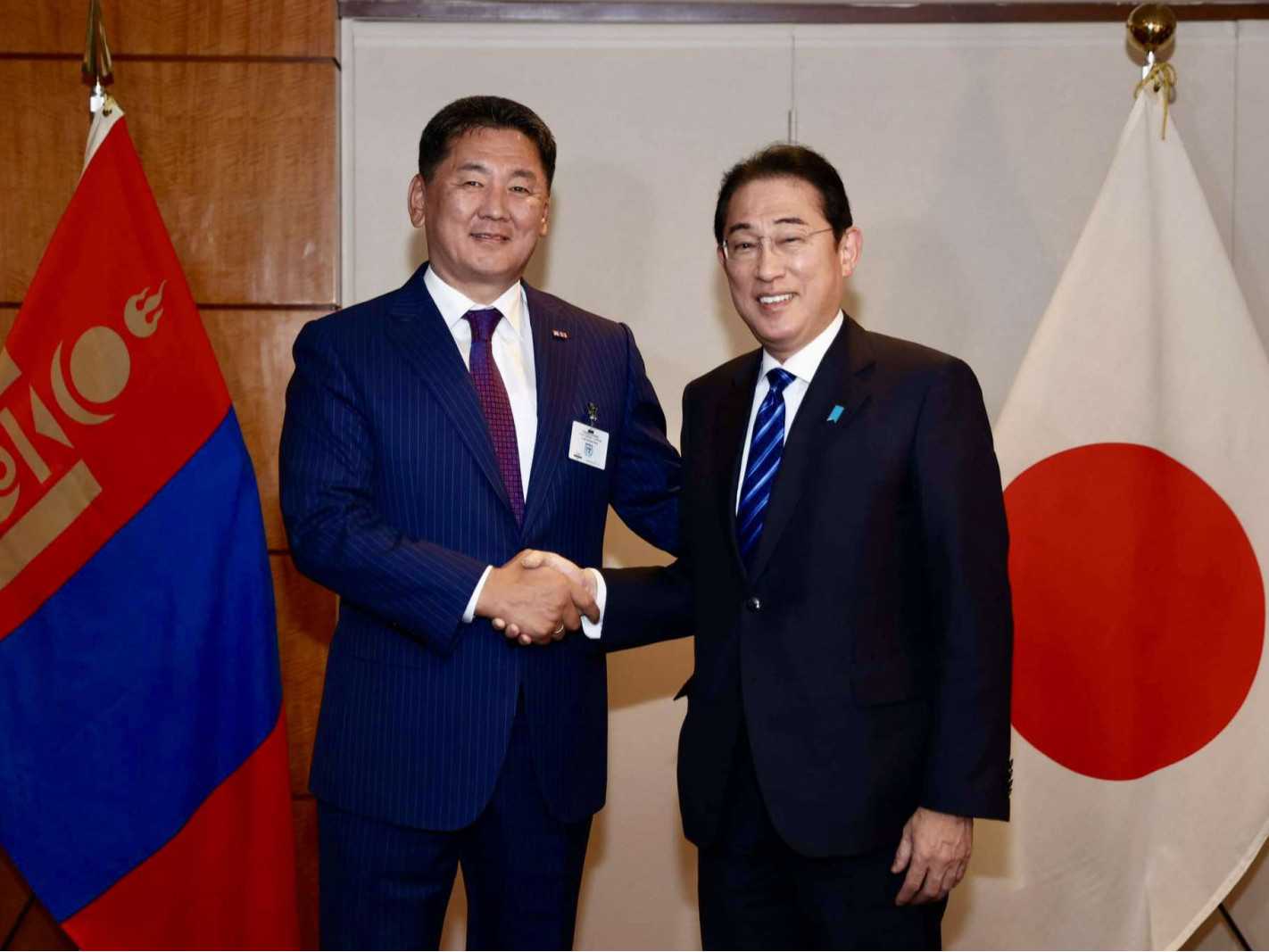 Монгол Улсын Ерөнхийлөгч У Хүрэлсүх Япон Улсын Ерөнхий сайд Ф Кишида нар уулзав Isee Mn