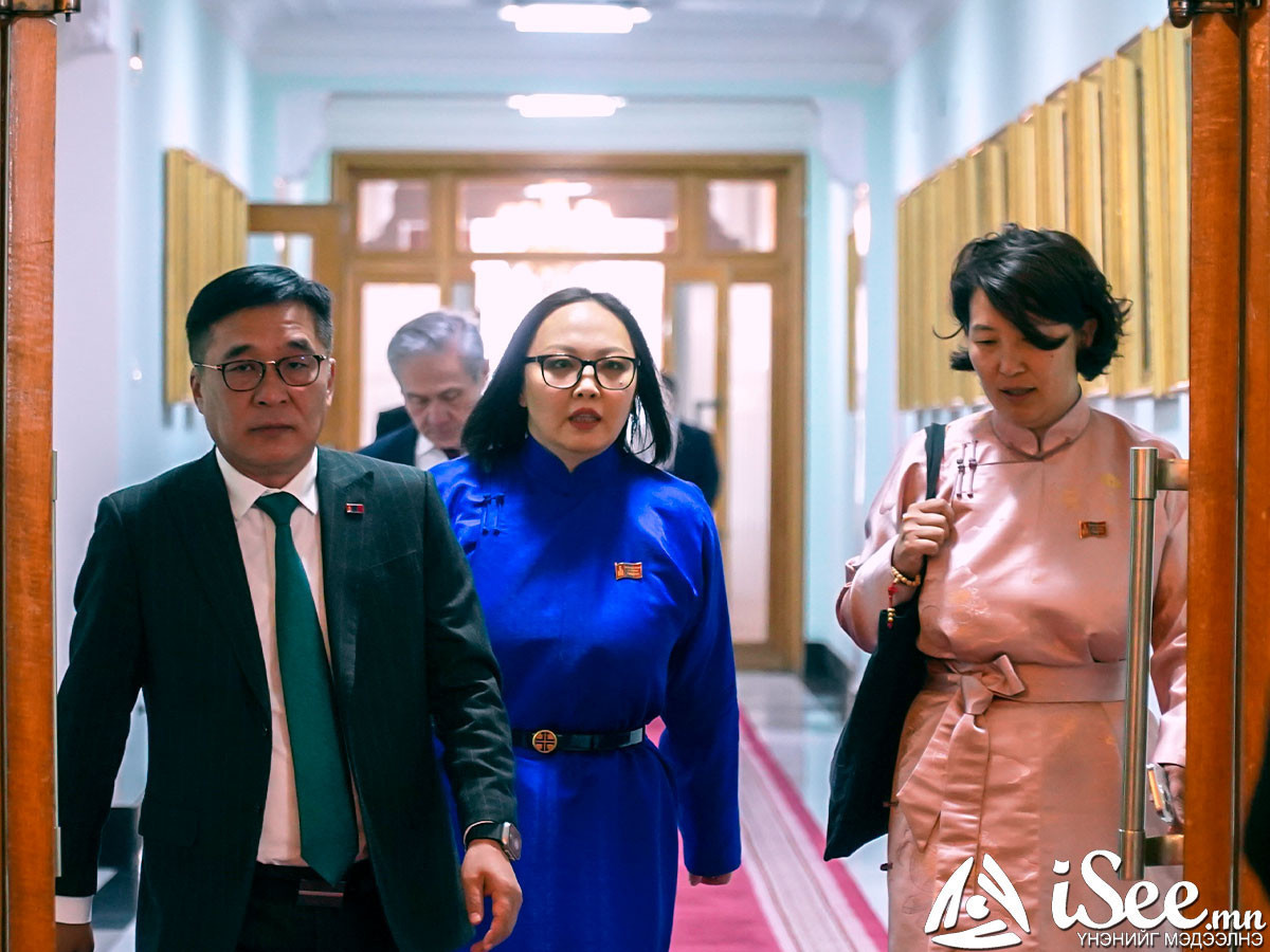 МАН-ын бүлэг нэг хоногийн завсарлага авснаар өнөөдрийн УИХ-ын чуулганы ...