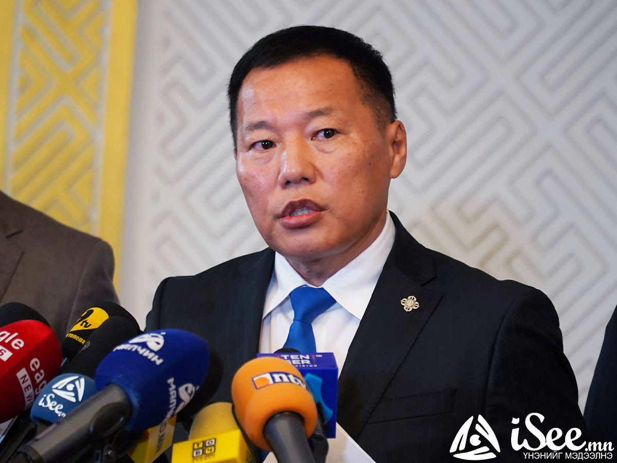 О.Цогтгэрэл: УИХ-ын даргыг хурал даргалах ёс зүйгүй л гэж үзэж байгаа ...