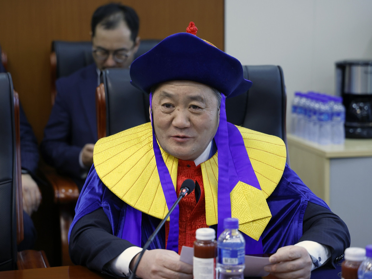 Монголбанкны ерөнхийлөгч Б.Лхагвасүрэн МУИС-ийн Бизнесийн сургуулийн “Хүндэт доктор” боллоо ...