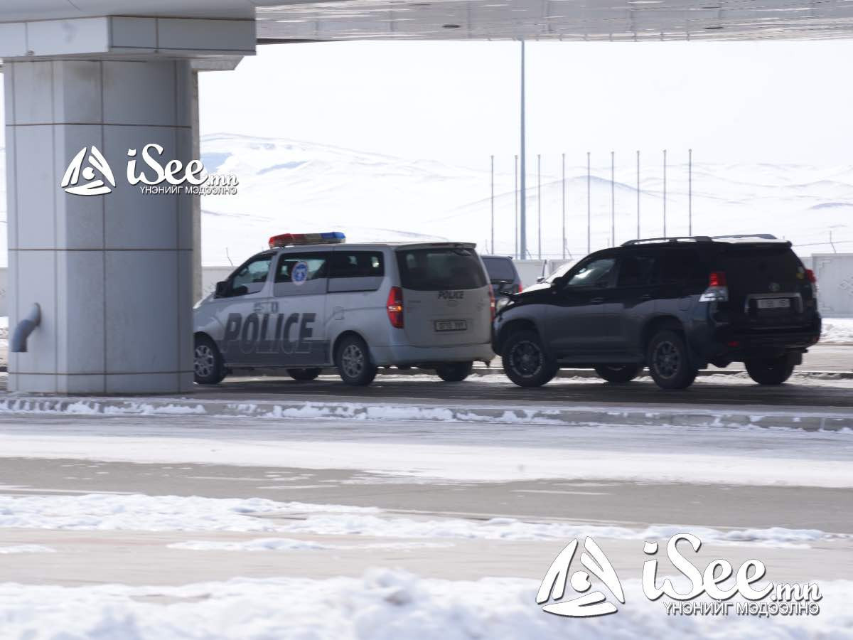 А.Бямбадорж, Б.Мөнхсайхан нарыг 48 цаг саатуулсан бөгөөд тэднийг хахууль авсан хэмээн шалгаж ...